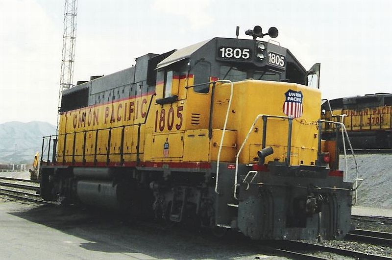 GP 38-2L 1805